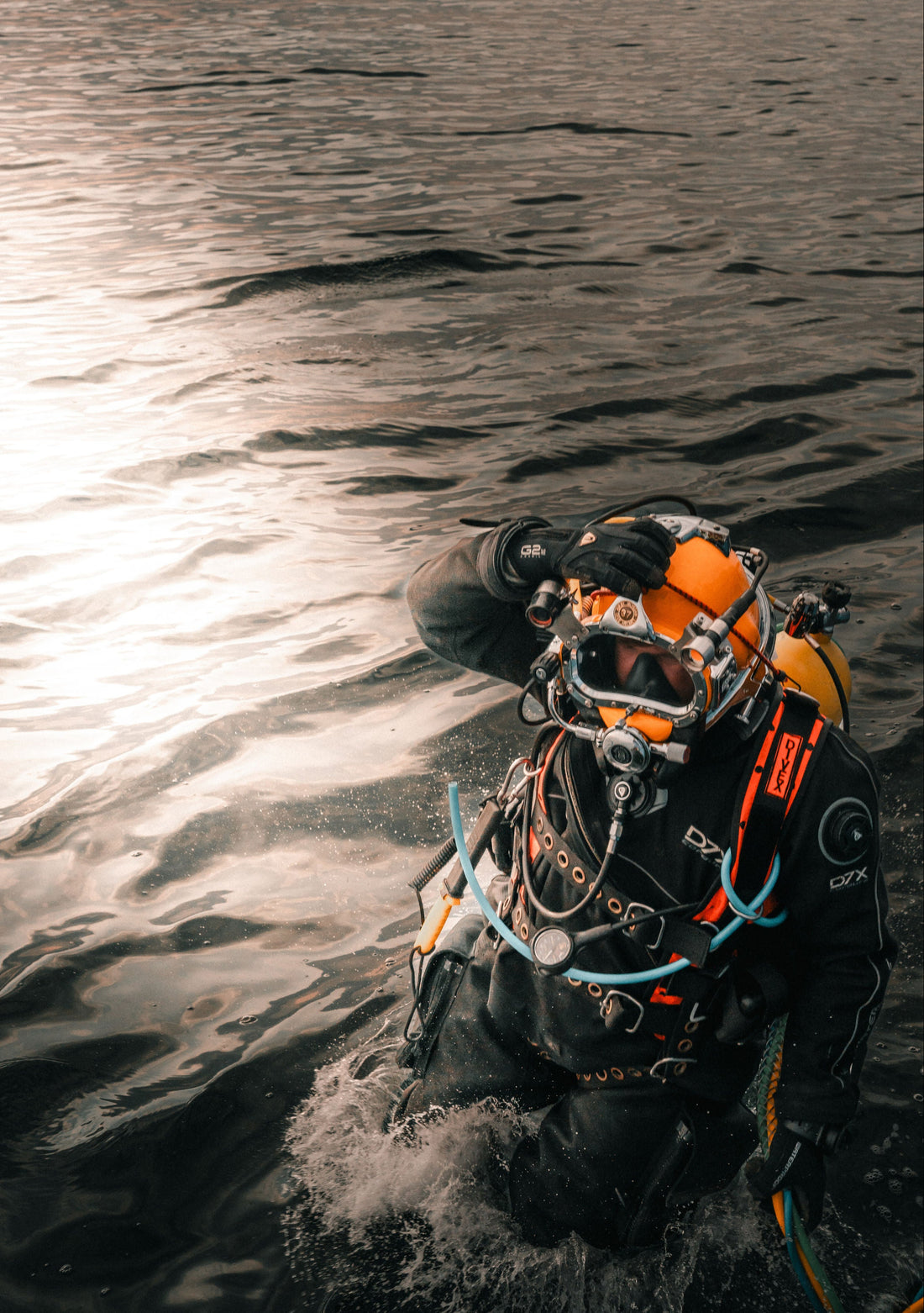 Diving Magnets | N42 Neodymium Magnet & Handle - Global Diving Magnets